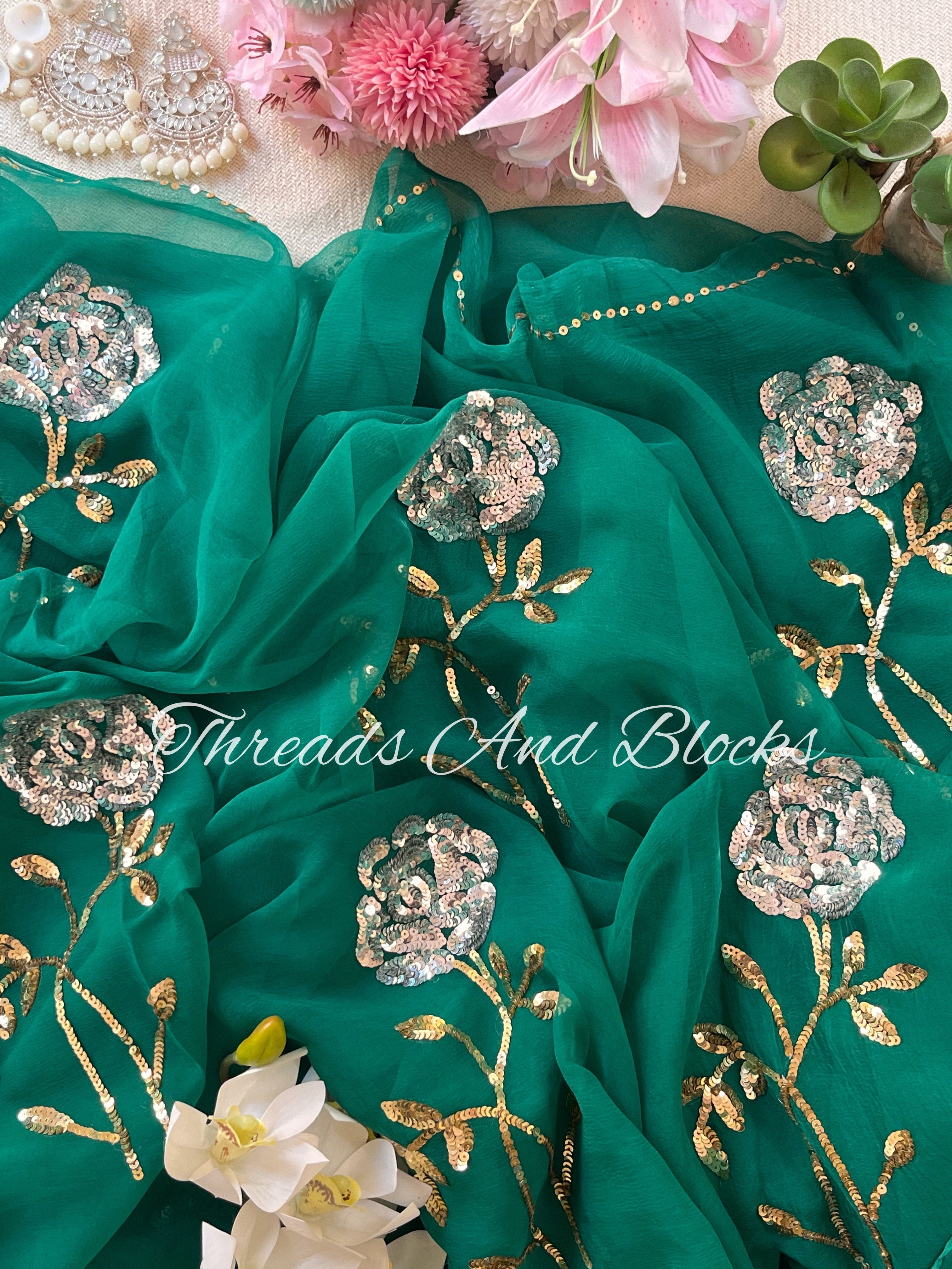 Dark Green Long Stem Rose Buta Saree – Threads & Blocks