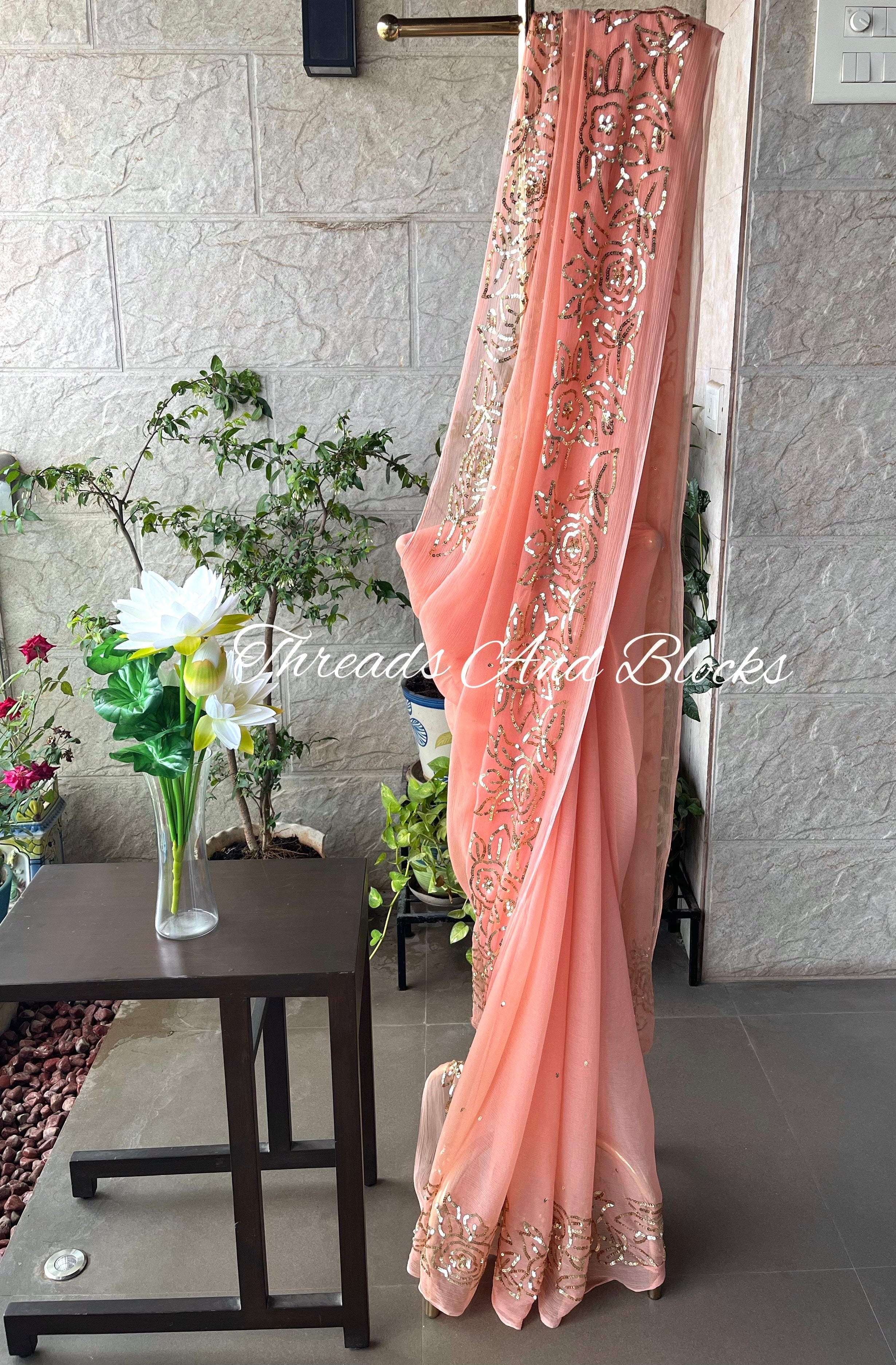 Dusty Pink Rose Border Saree – Threads & Blocks